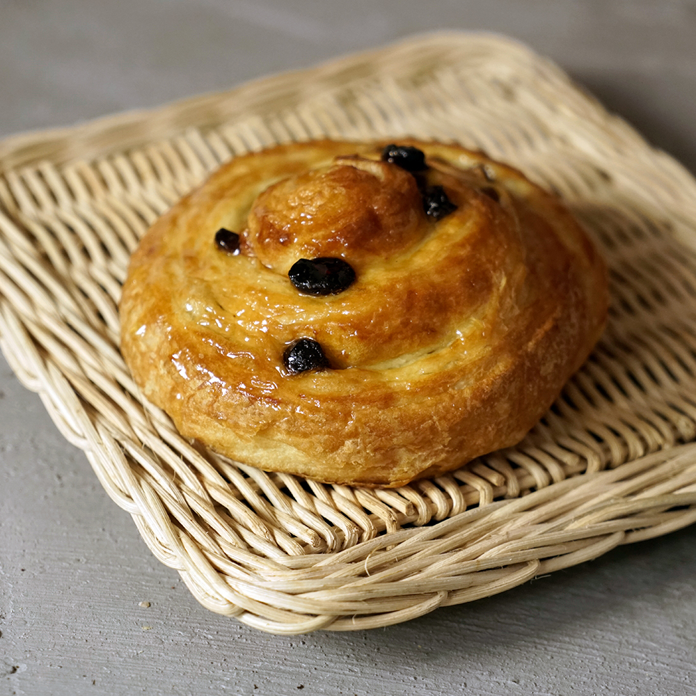 Raisin Roll Danish - SEVEN GRAIN CAKES